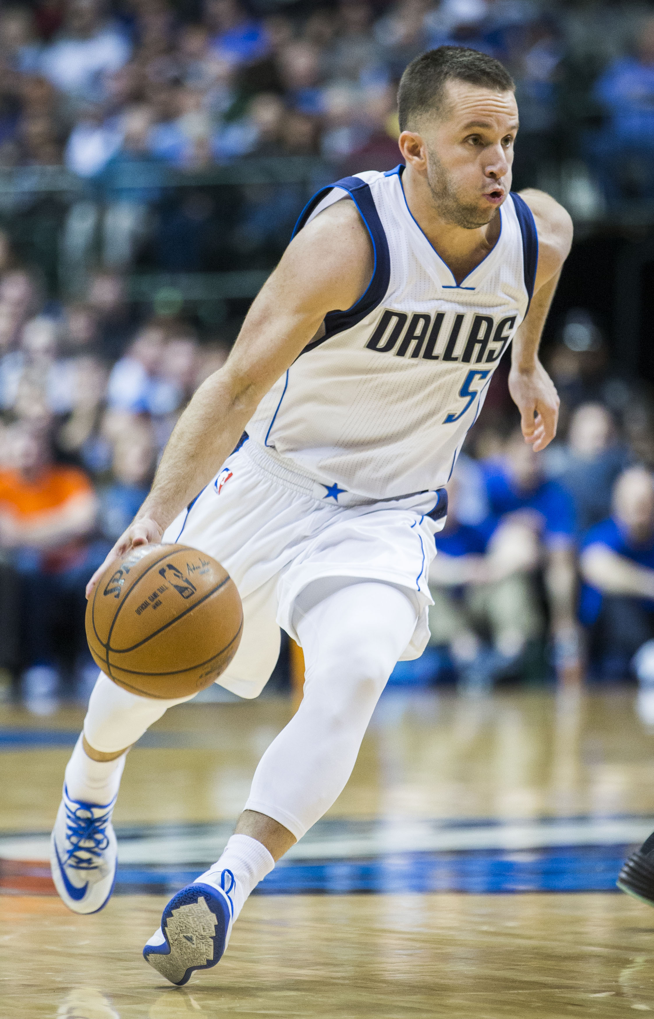 How J.J. Barea saved the Mavericks late against the lowly Timberwolves